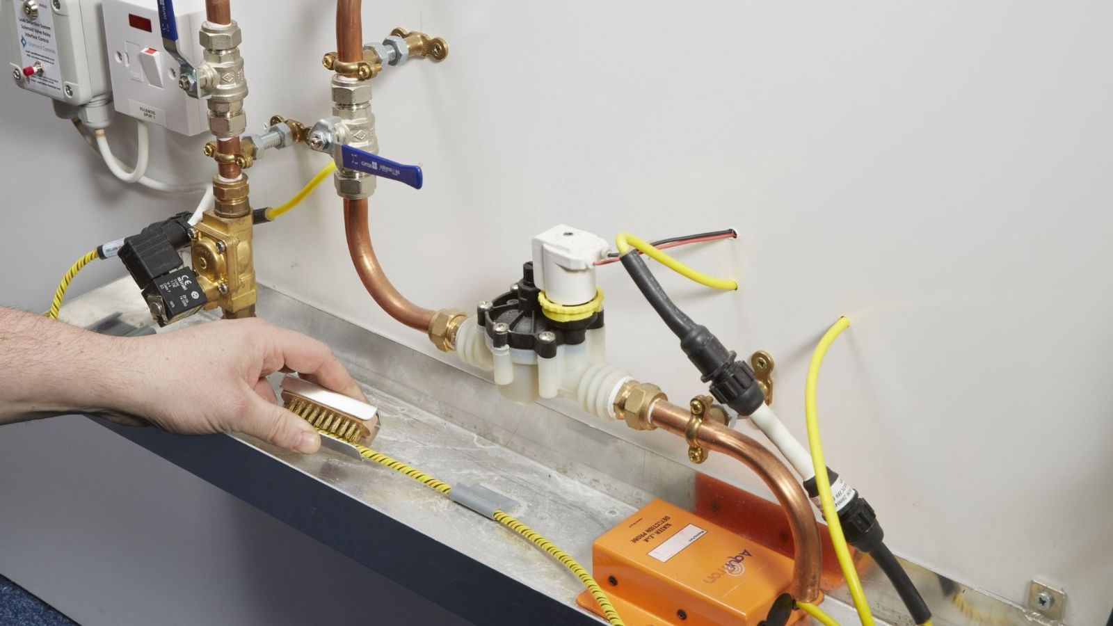 Our Services | Diamond Controls